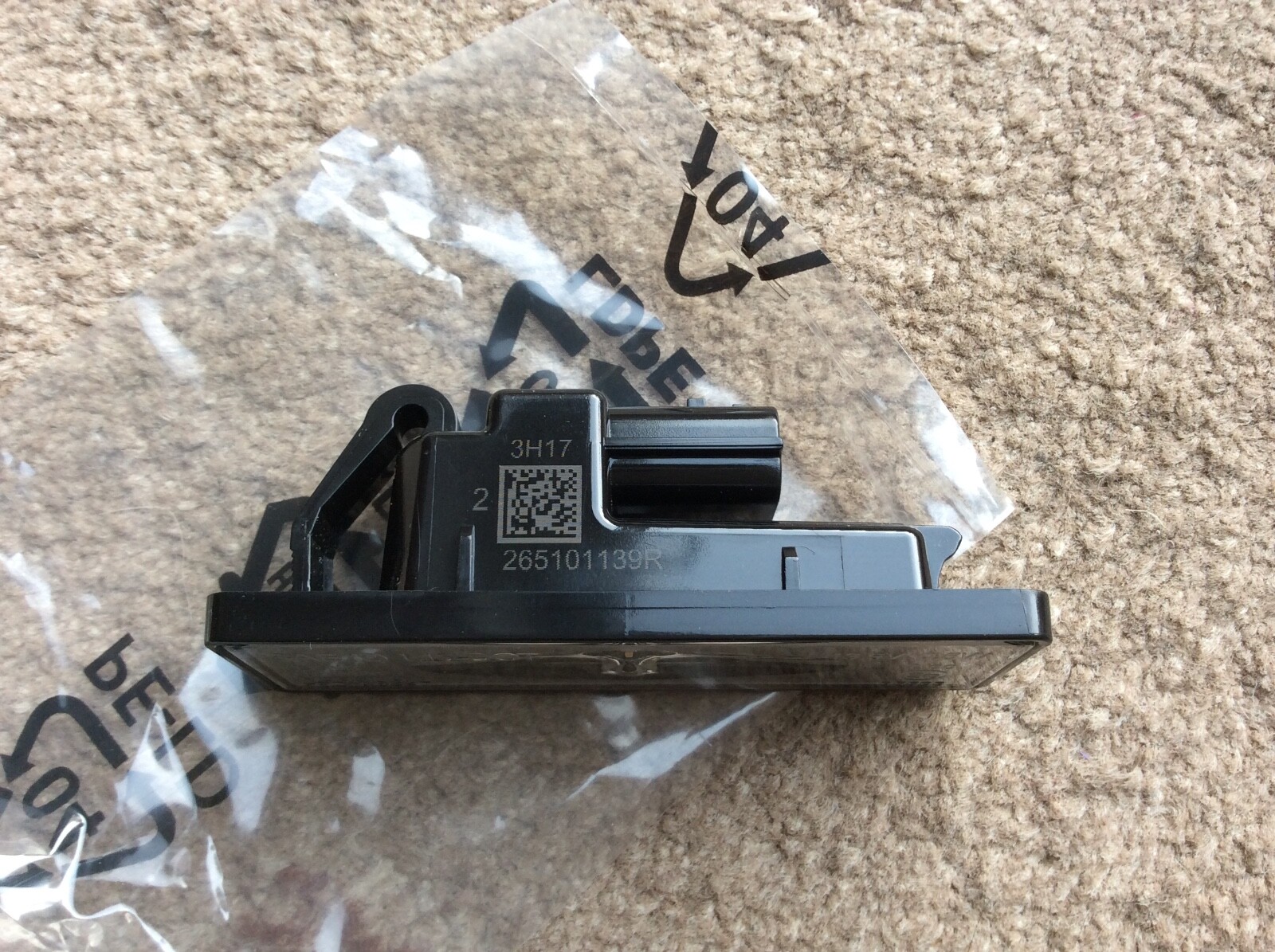 RENAULT CAPTUR MK2 2022 REAR NUMBER LICENSE PLATE LIGHT 265101139R for ...
