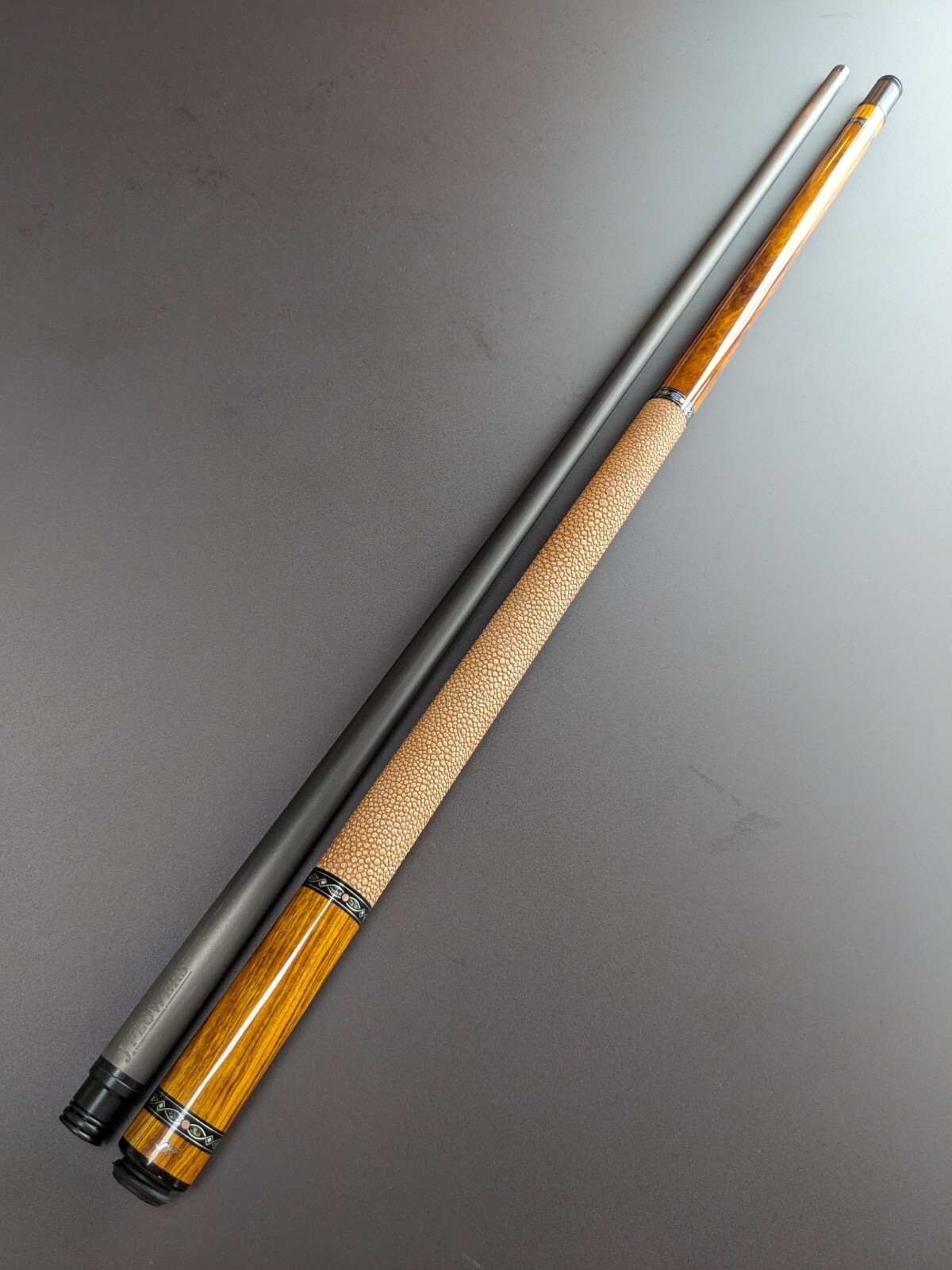 J. Flowers Pool Cue With OEM Carbon Fiber Shaft, Leather wrap, 8 ...