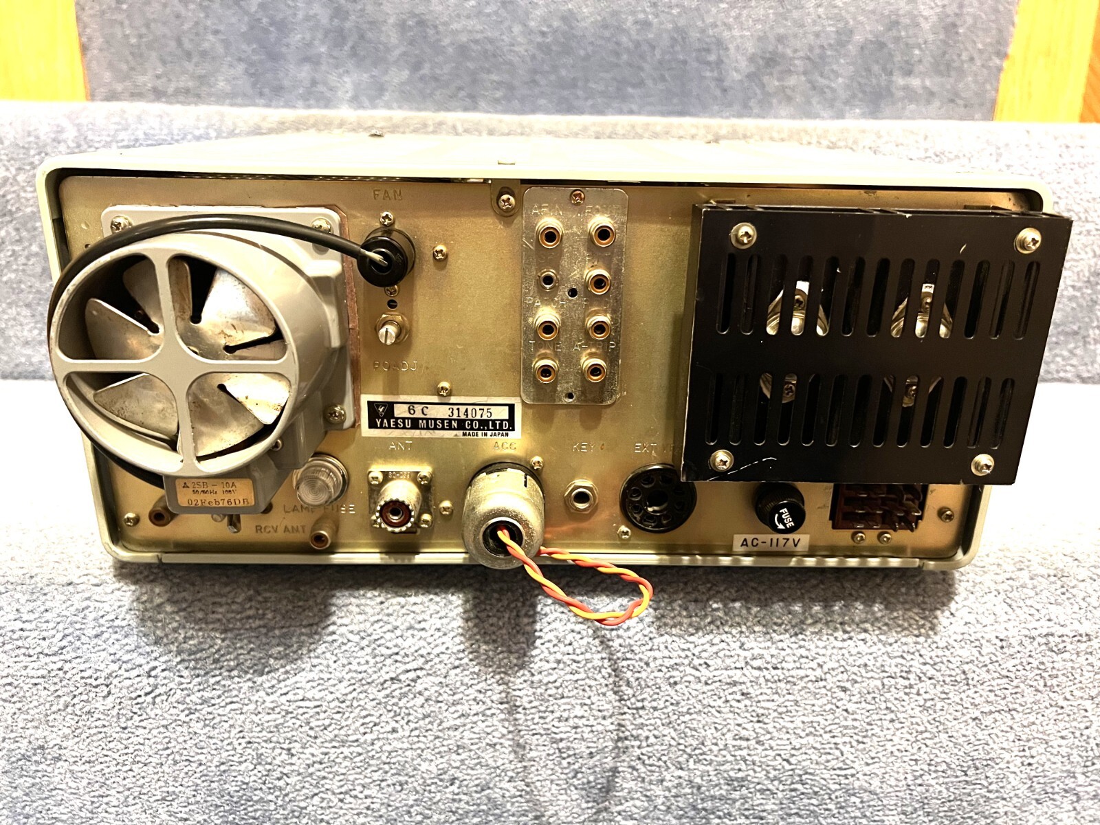 Yaesu FT-101EE HF Transceiver - Very Nice Cosmetic & Working Condition ...