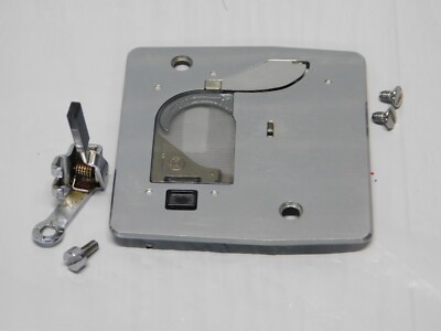 BABY LOCK MODEL EM1 NEEDLE PLATE WITH WINDOW AND PRESSER FOOT | eBay