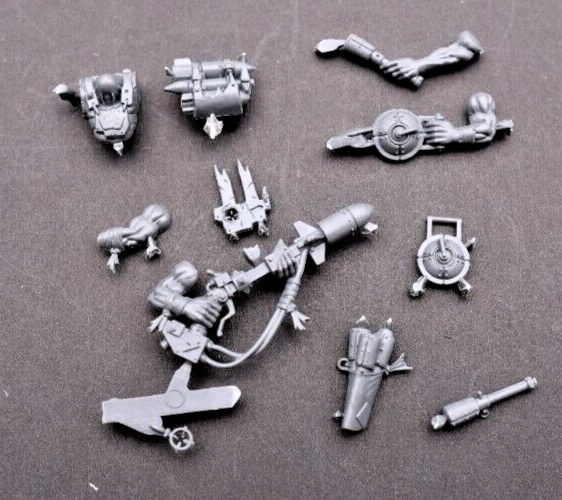 Warhammer 40k Ork Tankbusta Bitz - Backpack, Rokkit Launcha, Stikk ...