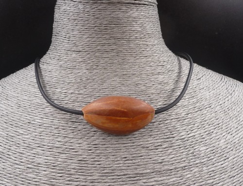 Collier ethnique avec pendentif graine naturelle artisanat Laos | eBay