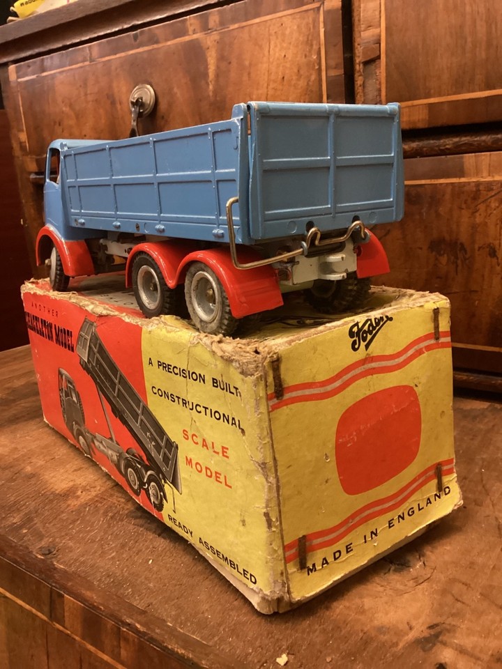 Vintage Shackleton Model Foden FG6 Tipper Mechanical toy in original ...