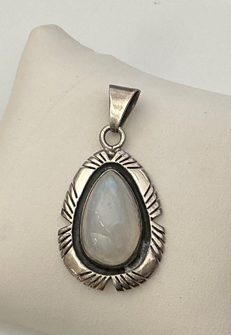 VTG Native American Sterling Silver Bezel-Set Moonstone Pendant | eBay