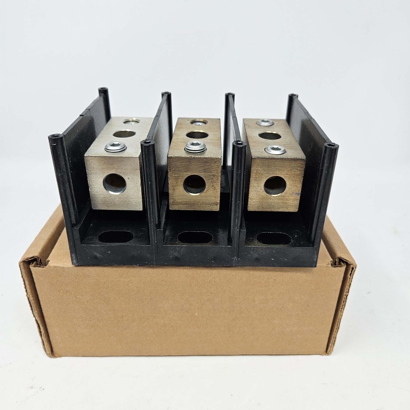 Burndy BDB-11-2/0-3 Versi-Pole Splice/Reducer Block AWG 14 - 2/0 Wire ...