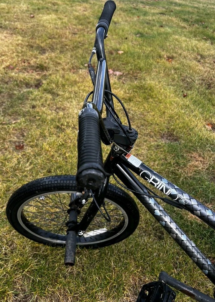 Diamondback Grind 20 Inch BMX bike Black w/ Gray EUC Nice Bike Great ...