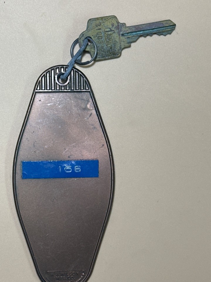 Vintage Hotel Motel Room Key Fob & Key Branford Connecticut #156 | eBay