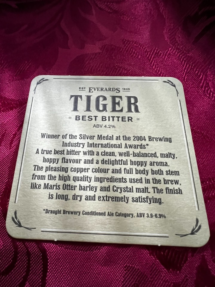 BREWERIANA - EVERARDS BREWERY - TIGER - BEST BITTER - BEER MAT - TRAY ...