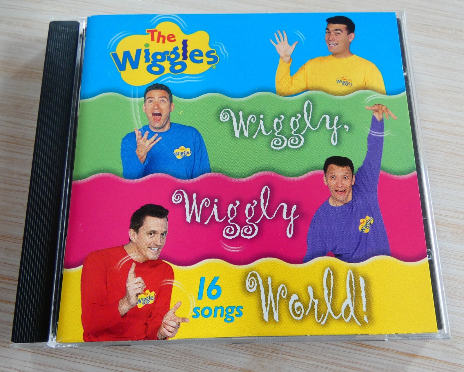 RARE CD ALBUM WIGGLY WIGGLY WORLD THE WIGGLES 16 TITRES 2002 HIT ...