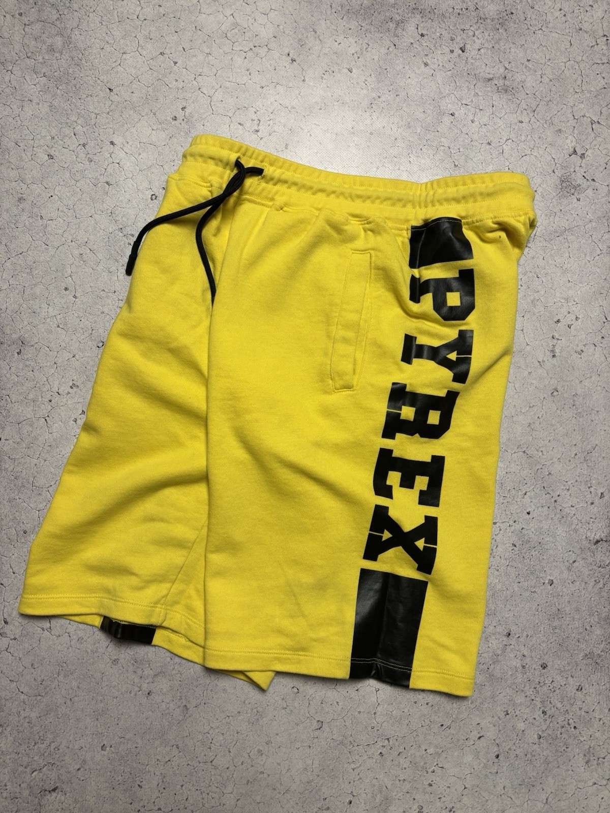 Pyrex Vision Shorts Virgil Abloh Big Logo Size M Yel… - Gem