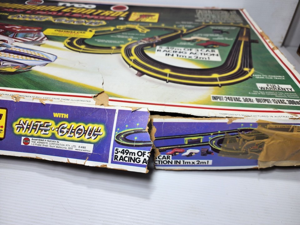 Tyco Command Control Slot Car Set Nite Glow 3 CAR CHALLENGE - Untested ...