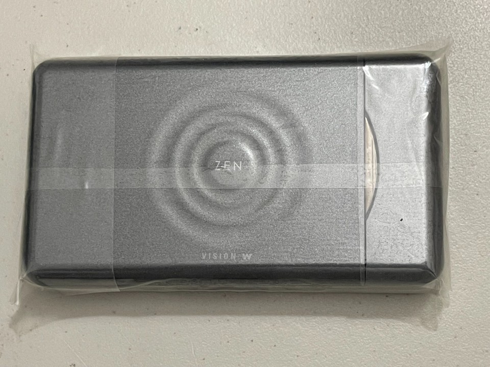 Creative ZEN Vision W 30GB Multimedia WMA MP3 Player w Voice & FM Radio ...