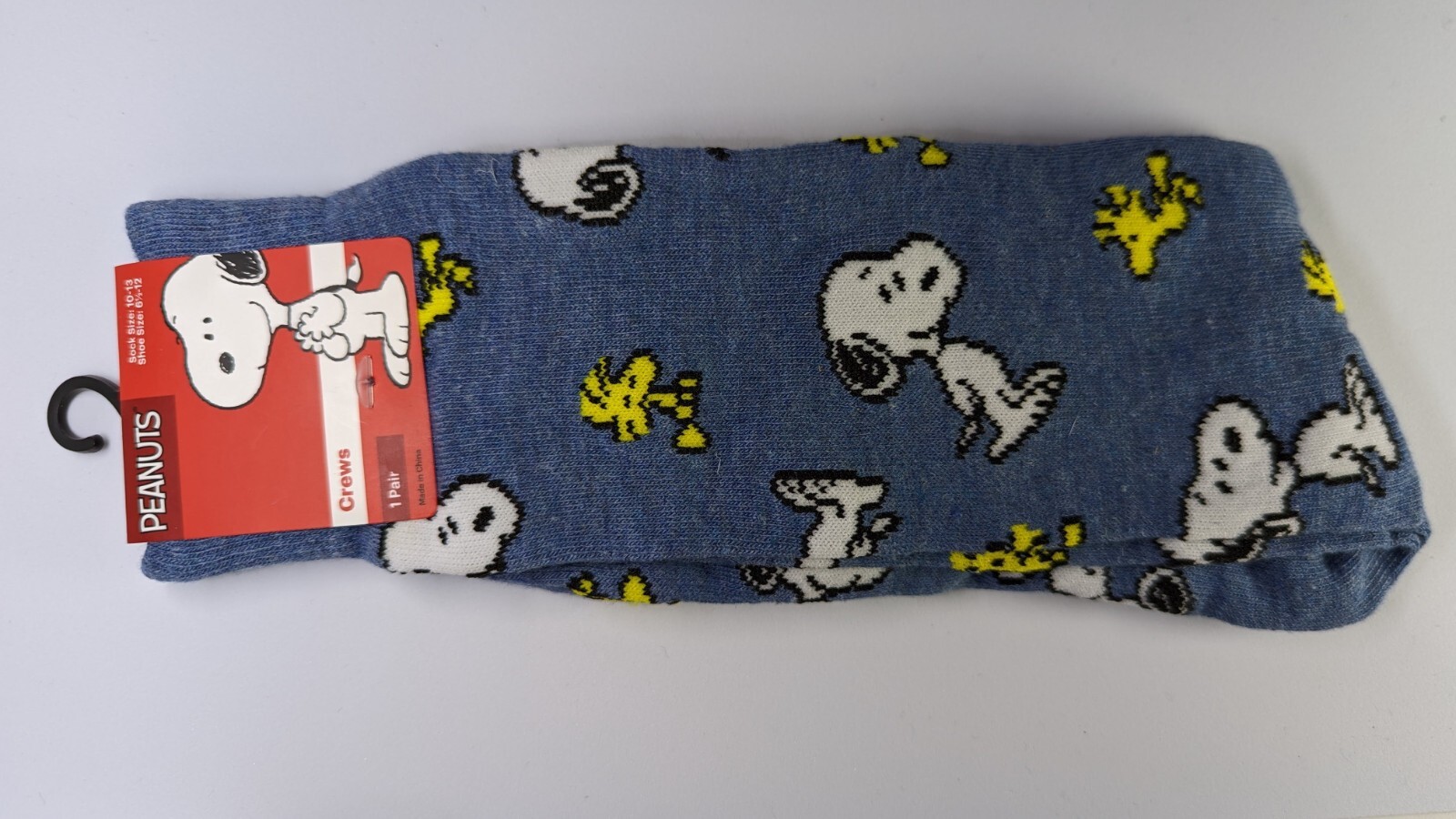 Novelty Socks Crew Peanuts Snoopy Sesame Street Elmo Oscar Cookie ...