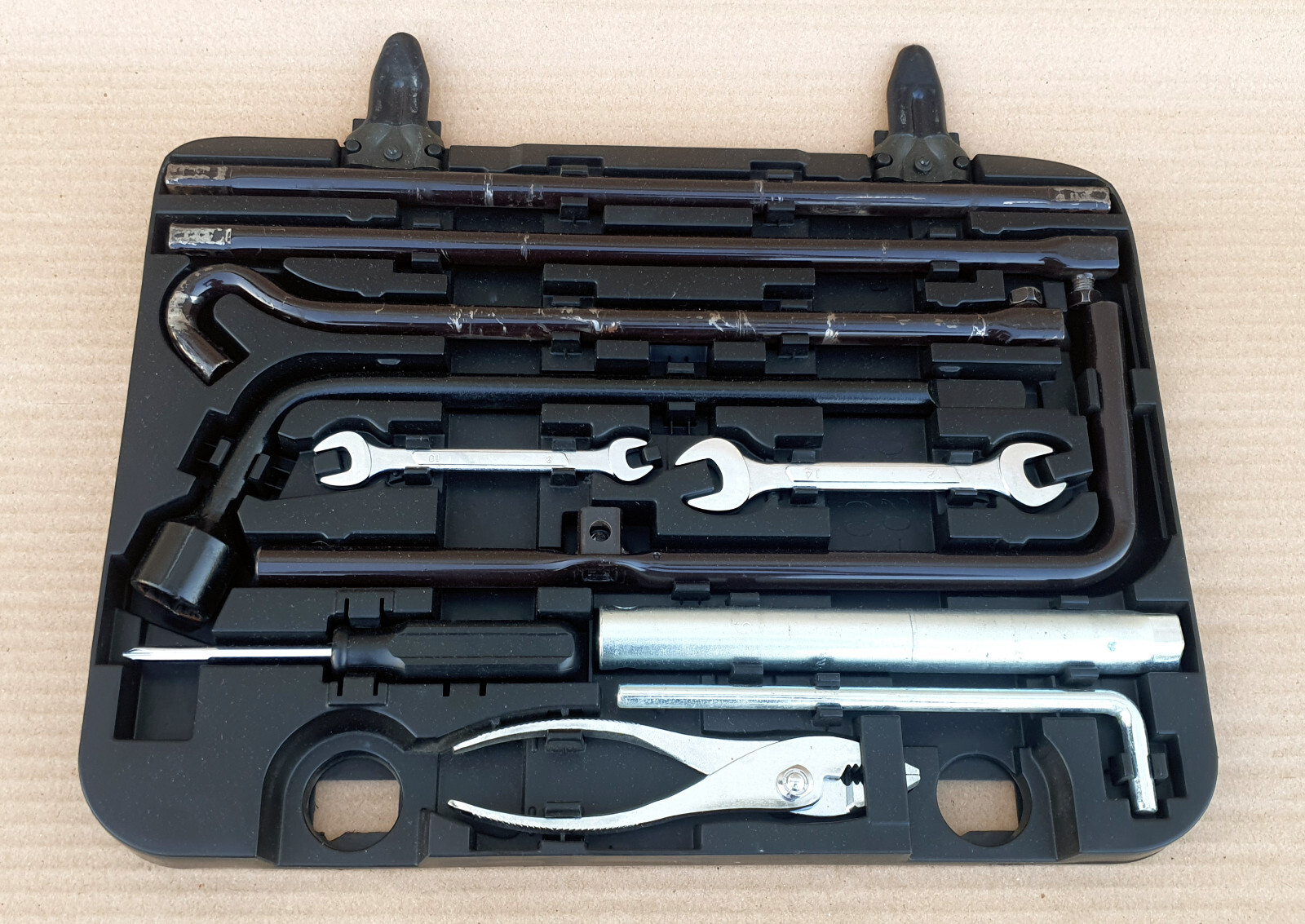 Lexus GX470 2003-2009 Emergency Tool Kit Box with complete tools Oem ...