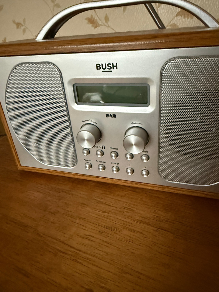 Bush Bluetooth DAB FM Radio Portable Wooden Design LCD Display 7362325 ...