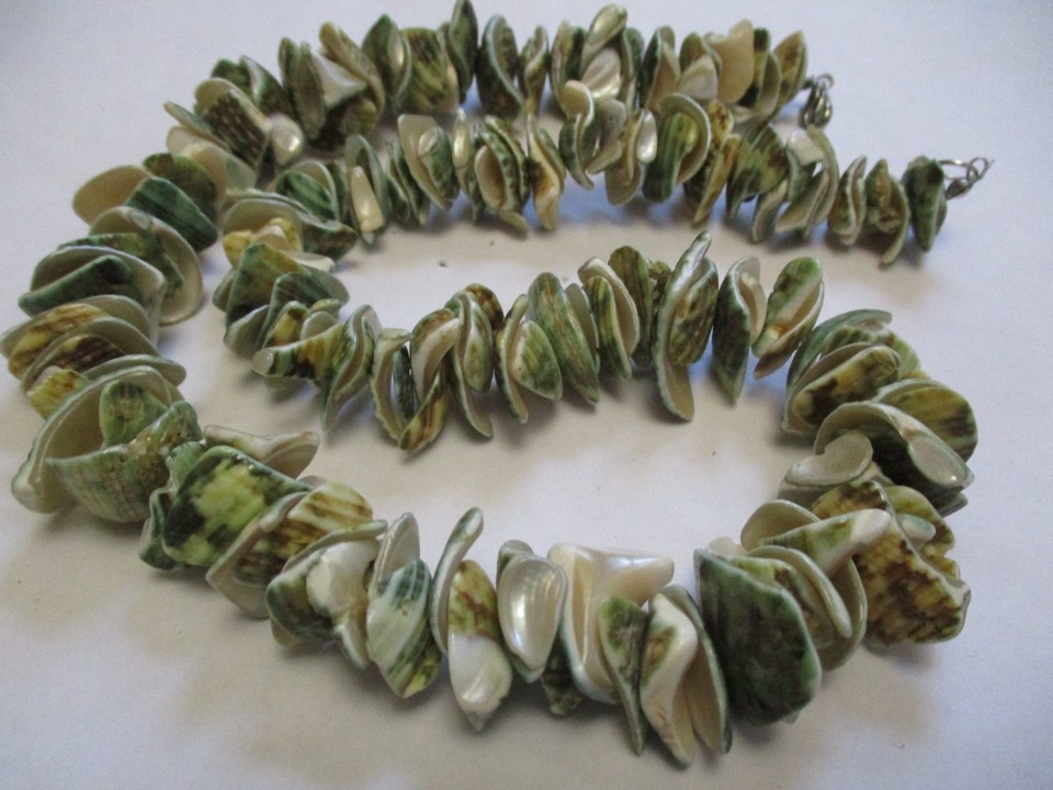 Vintage 1/2 inch Wide Mother Of Pearl Cluster Beaded Necklace Barrel ...