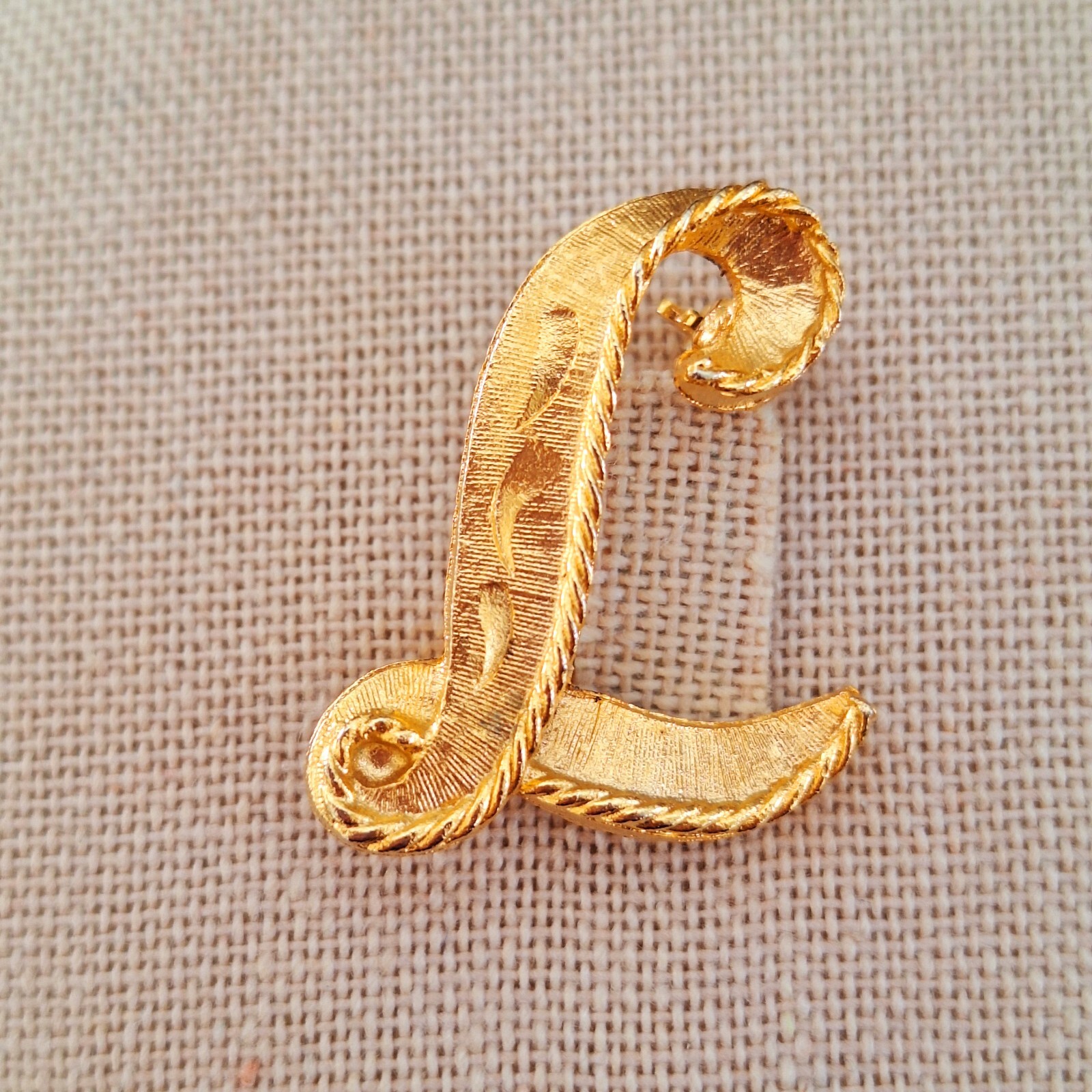 Vintage Initial Letter "L" Script Brooch Gold Tone Textured 1" | eBay