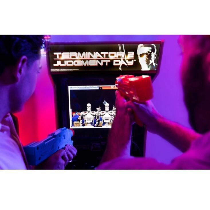 Arcade1UP - Terminator 2: Judgement Day-T2 Arcade Game with Light-up ...