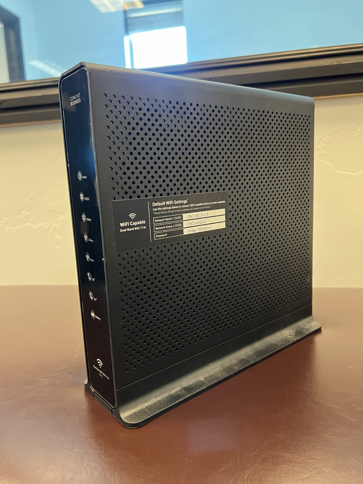 Technicolor DPC3941B Comcast Business Dual Band WiFi Cable Modem Router ...