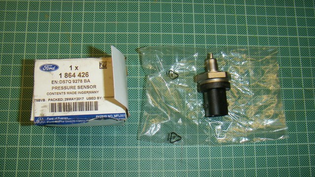 Genuine Ford Oil Pressure Switch. Numerous Vehicles 1864426 for sale ...