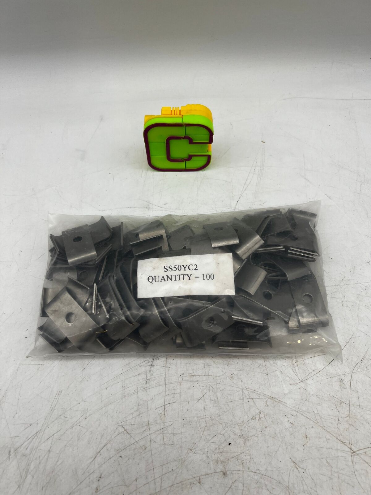 Channel Track SS50YC2 Yoke Clamp, 1/2" Tube, 316SS *Bag of (100)* (New ...