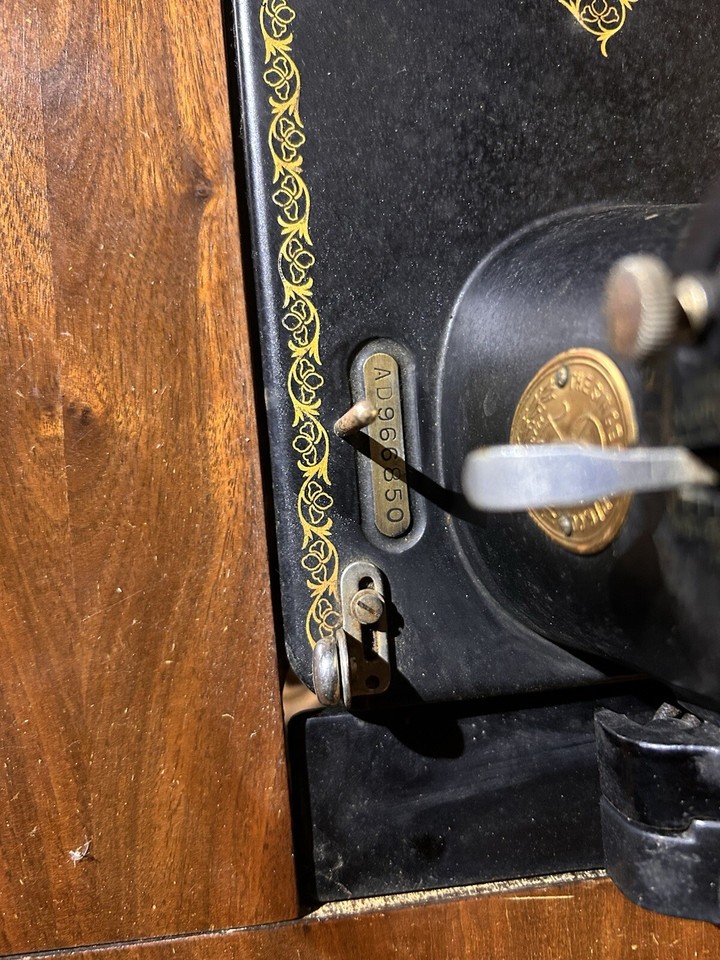 Singer Equipment Sewing Machine and Sewing Table Vintage | eBay