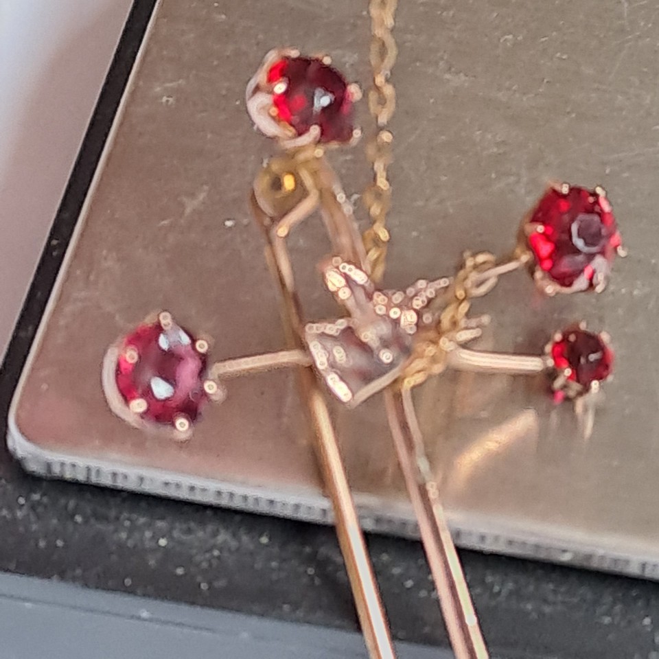 9ct Yellow Gold & Garnet Southern Cross Constellation Brooch Antique ...