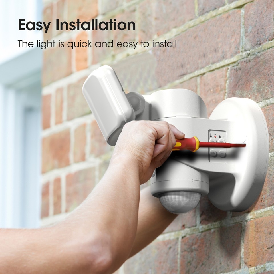 SLx Outdoor Security Light with PIR Motion Sensor 2000 Lumen Mains ...