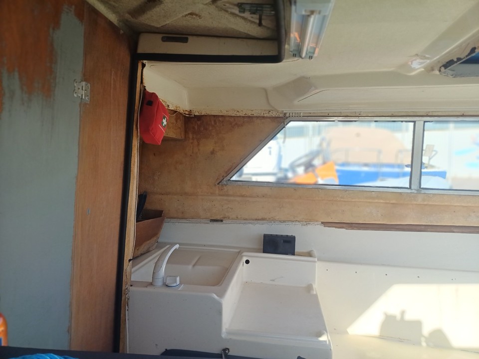 Cabin Cruiser Boat 15ft with 50hp Mariner Outboard Motor and Trailer ...