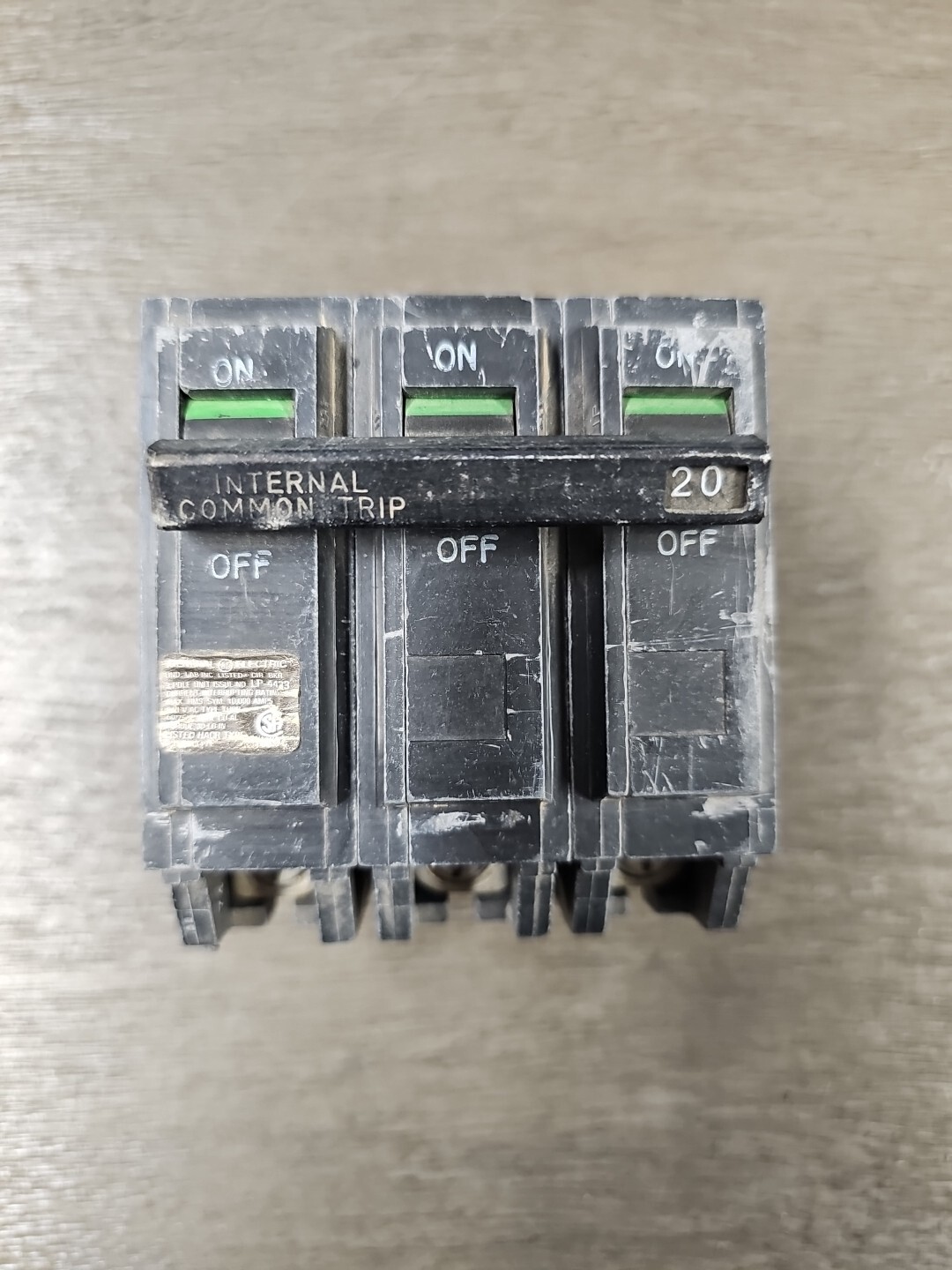 GENERAL ELECTRIC THQB32020 CIRCUIT BREAKER TYPE HACR 20A 3-POLE | eBay