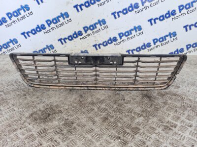 2018 TOYOTA HILUX FRONT BUMPER LOWER GRILL 53112-0K130 | eBay