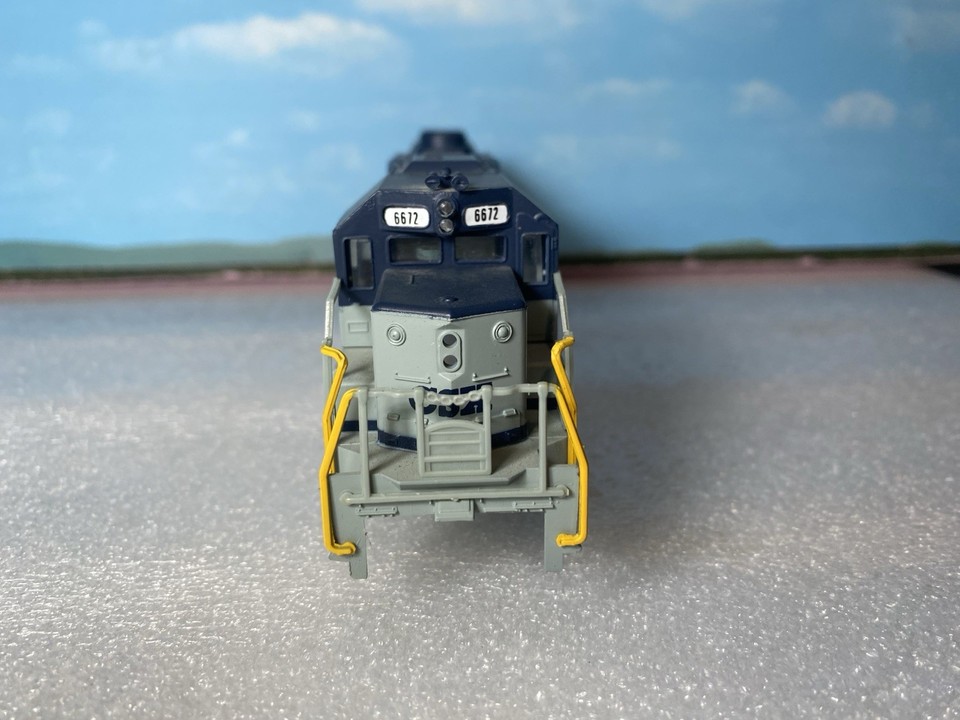 HO Bachmann CSX EMD GP40 Body Shell Only w/ Handrails & Details ...