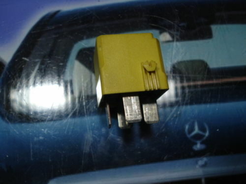 Relais Mercedes ML-Class W163 A0025421419 0025421419 4RD93168002 | eBay