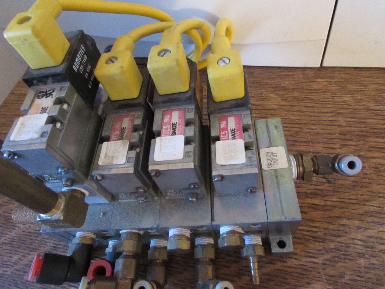 Lot Numatics Pneumatic Electric Solenoid Valve Bank Regulator Air ...