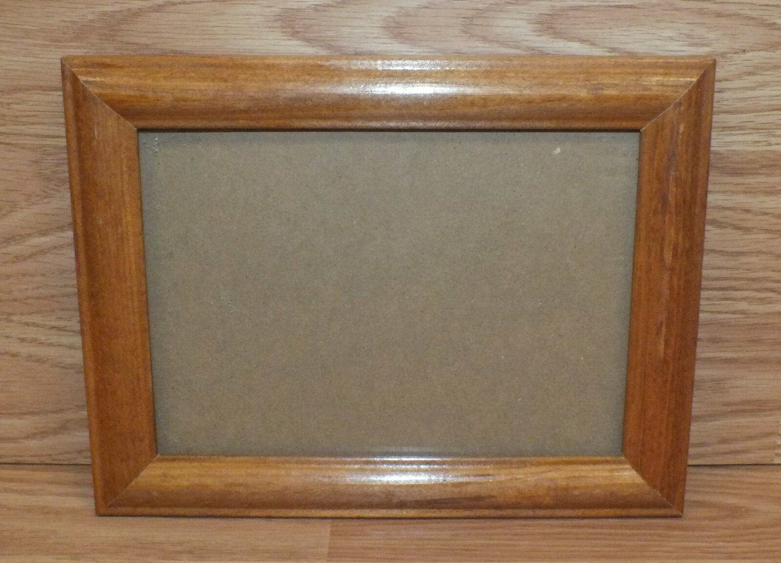 Unbranded Medium Light Wood Color Wall Hanging Picture Frame **READ ...