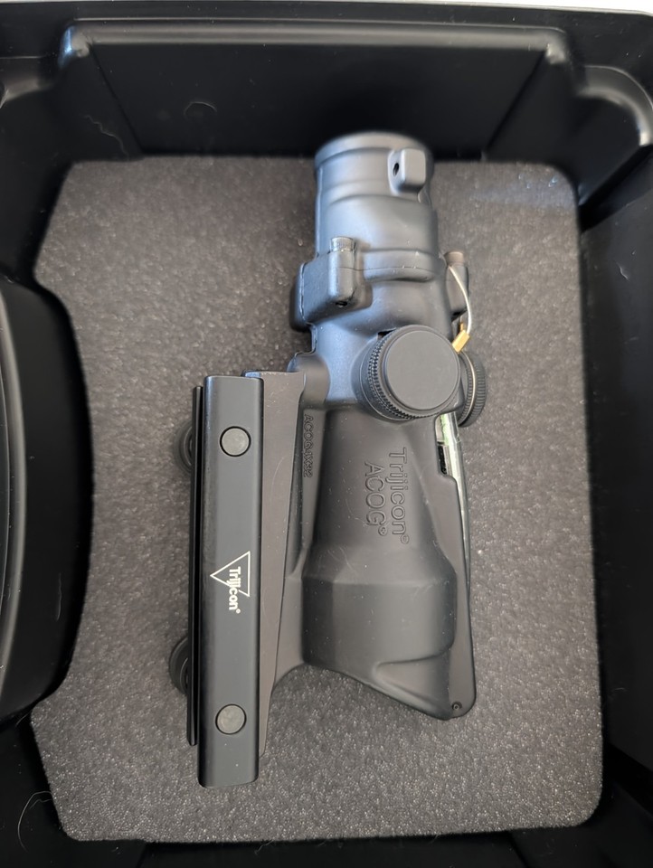 Trijicon ACOG 4x32 Scope - TA31 Green M193 Reticle - Excellent ...