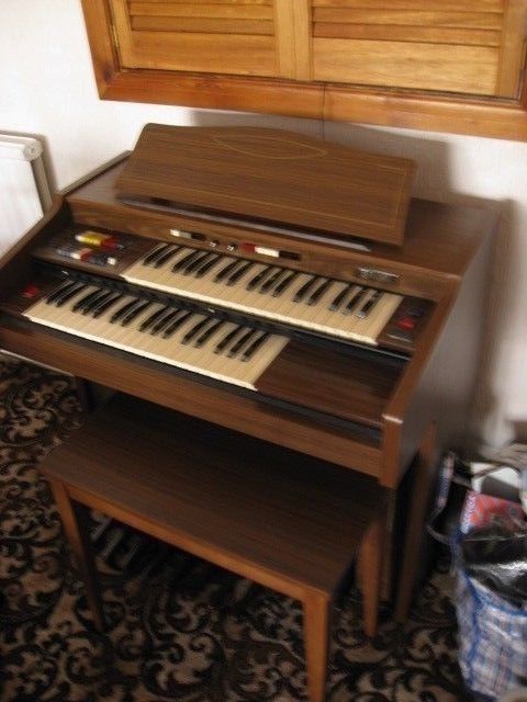 Farfisa Electric Organ includes Stool in Working Order Excellent ...