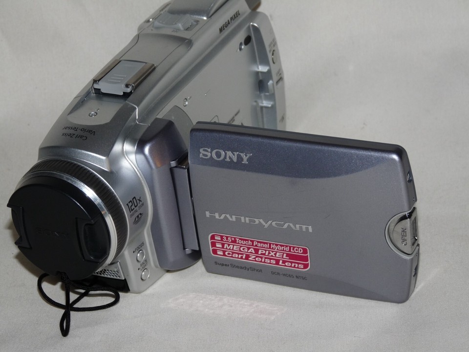 Sony DCR-HC65 MiniDv Mini Dv Camera Stereo Camcorder VCR Player Video ...