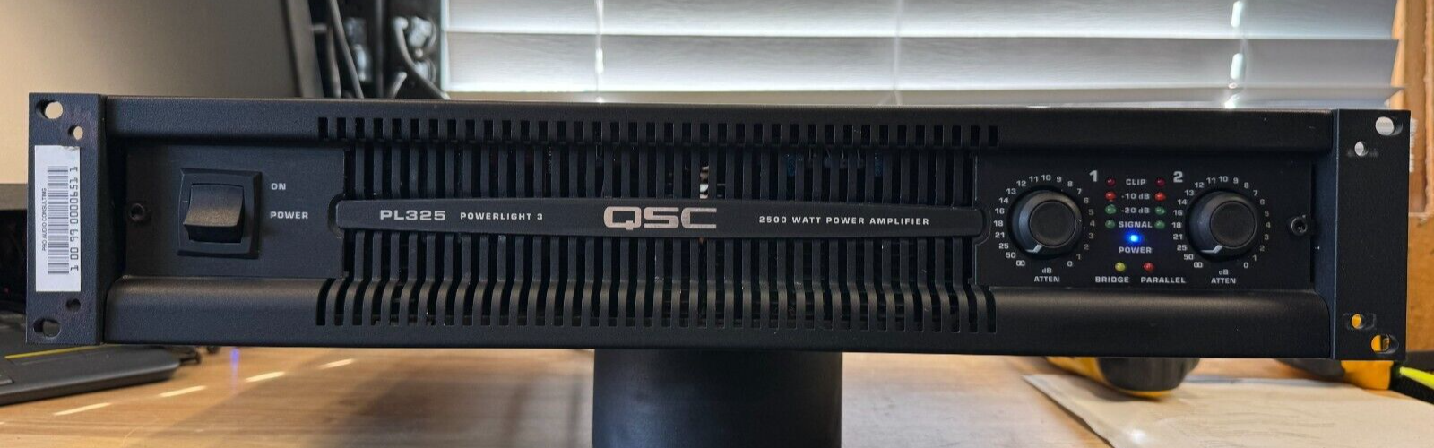 QSC PL325 Powerlight 3 Series Two-Channel Power Amplifier | eBay