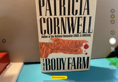 Hardcover Novel: The Body Farm, by Patricia Cornwell, Medical Fiction ...