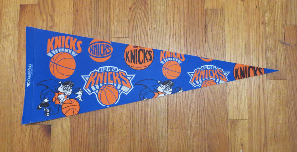 New 2025 NY Knicks Jalen Brunson #11 Bobblehead & NYK Pennant MSG ...