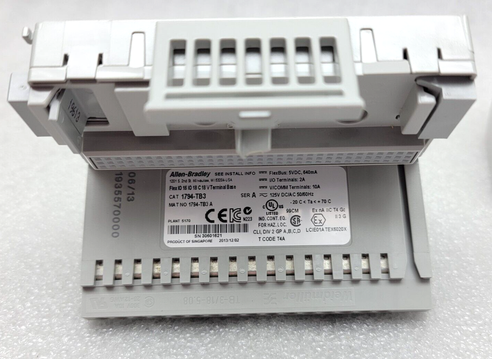 ALLEN BRADLEY 1794-OB16P FLEX I/O OUTPUT PROTECTED 24VDC WITH TB3 BASE ...