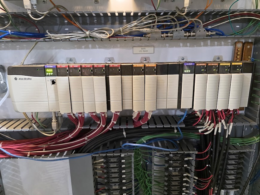 Allen Bradley 1756-A17 ControlLogix 17 Slot Chassis Ser B | eBay