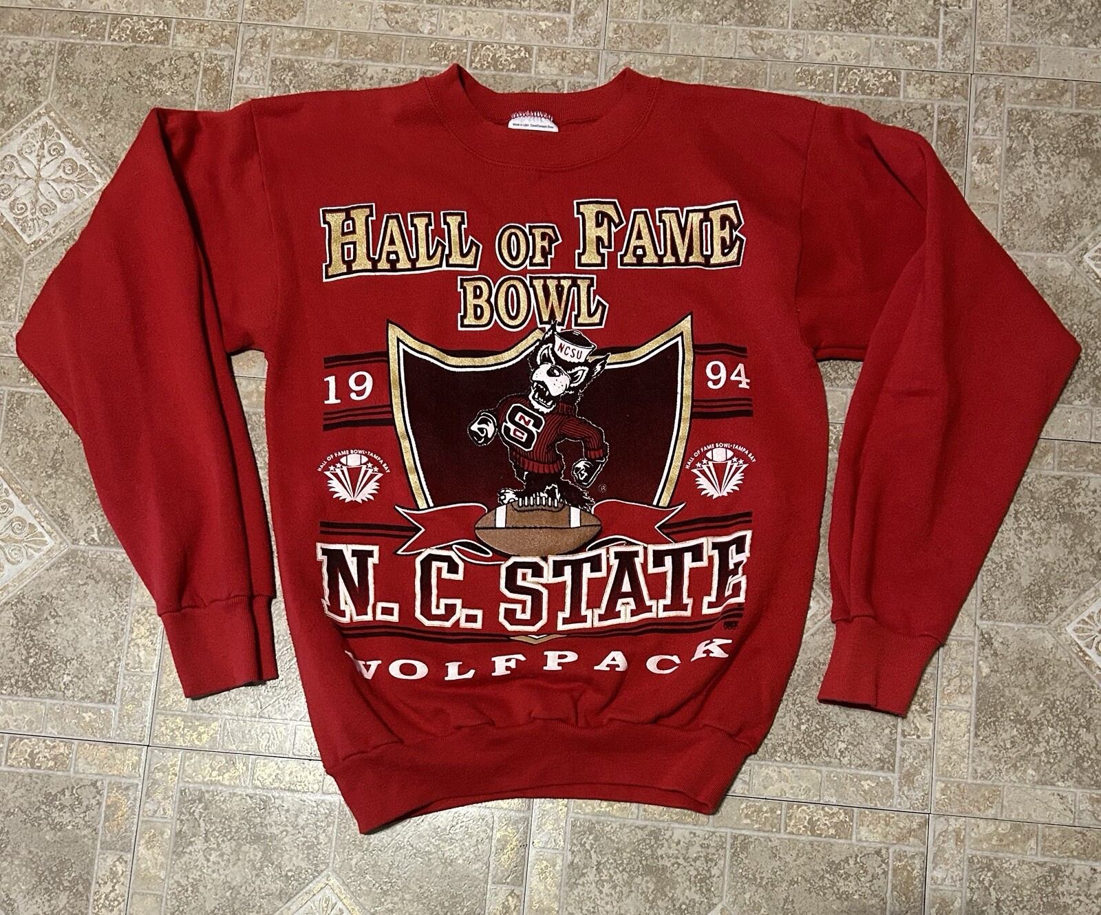 Vintage NC State 19954 Hall Of Fame Bowl Football Crewneck Sweatshirt ...