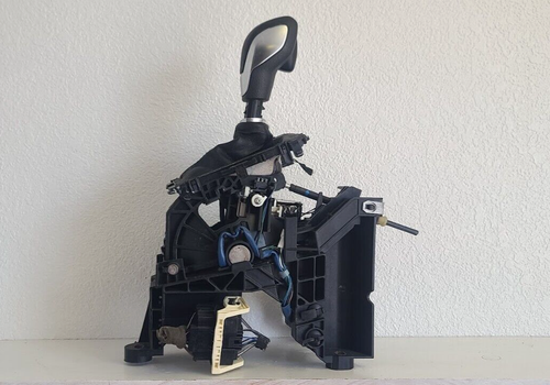 2015-2018 Ford Focus Gear Shifter W/ Bezel Boot Knob OEM | eBay