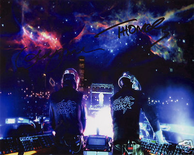 DAFT PUNK AUTOGRAPH SIGNED PP PHOTO POSTER | eBay UK