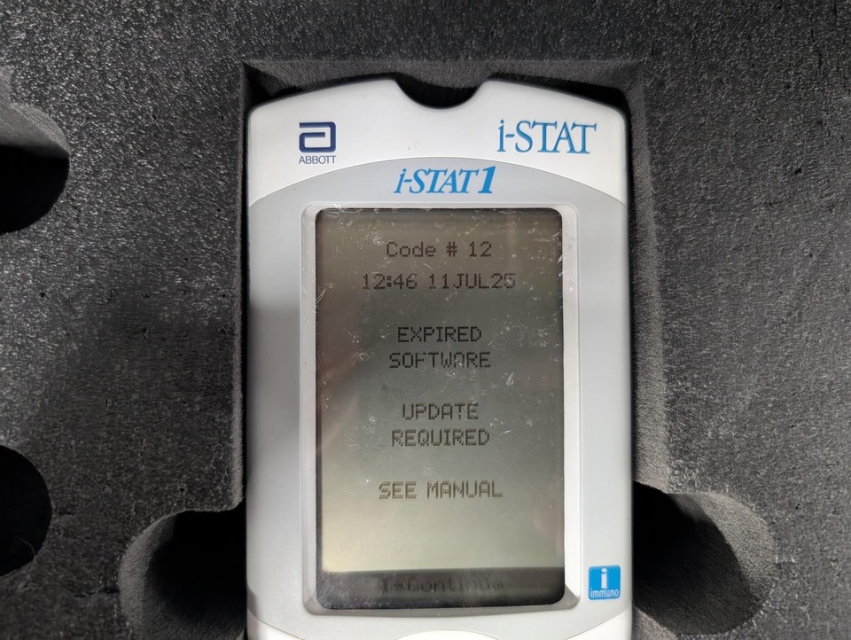Abbott i-Stat 1 MN 300 Handheld Analyzer w/ Case & Accessories | eBay