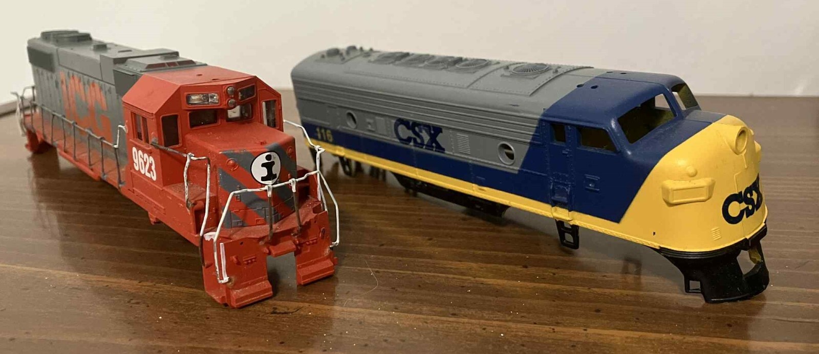Athearn HO Blue Box shells GP38-2 F7A CSX ICG | eBay
