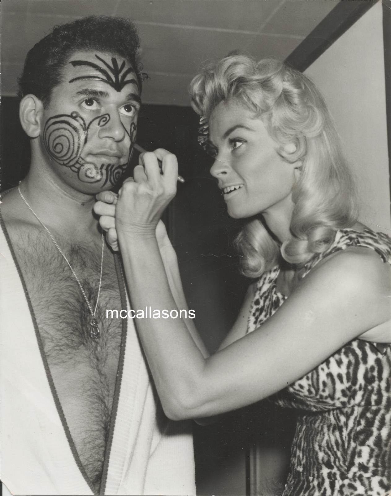 IRISH MCCALLA (SHEENA) ORIGINAL 8X10 1950'S PHOTO WITH SINGER JOHNNY ...