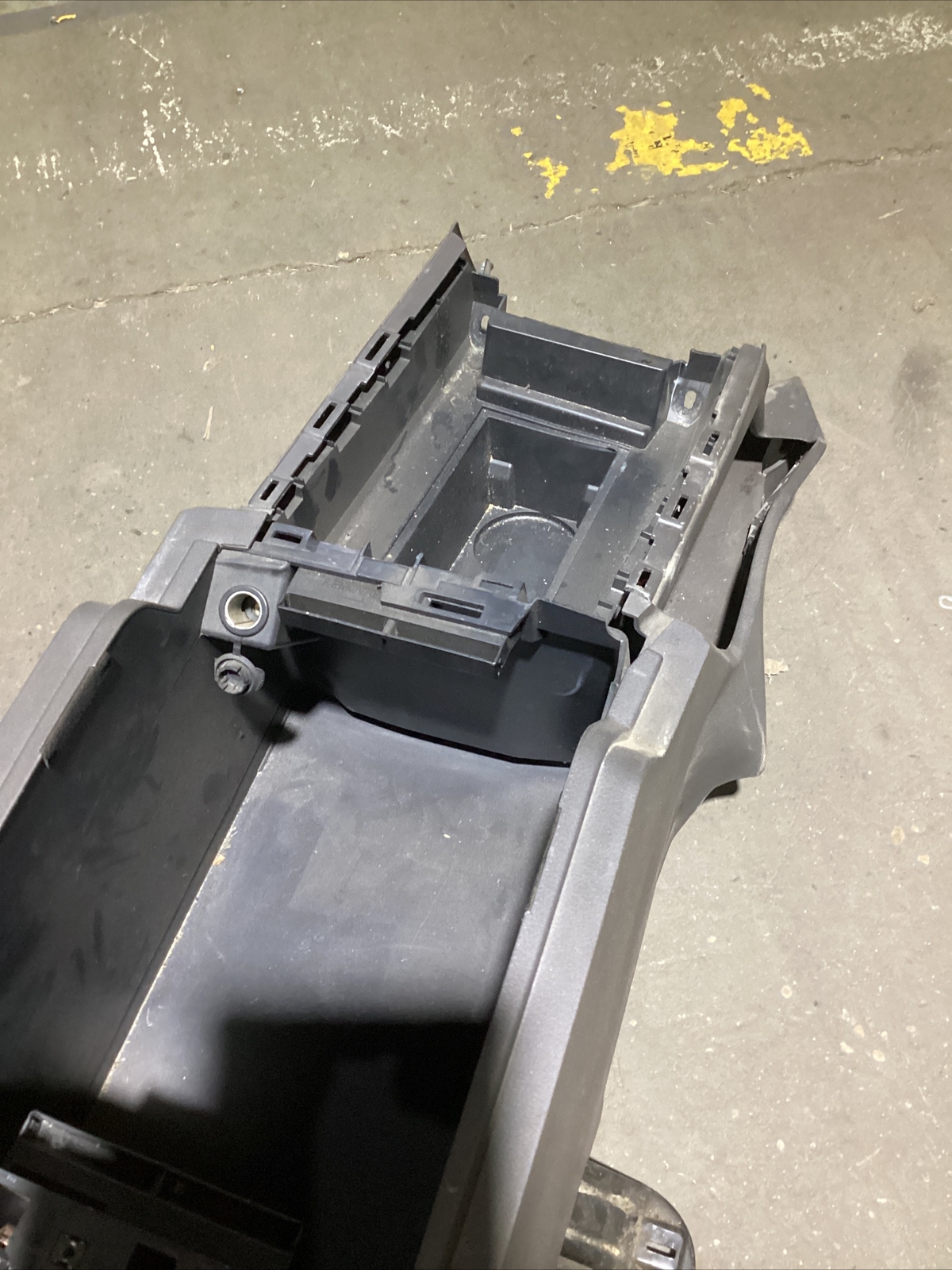 2011-2016 FORD F250/F350 SUPERDUTY/LARIAT CREW CAB CENTER CONSOLE | eBay